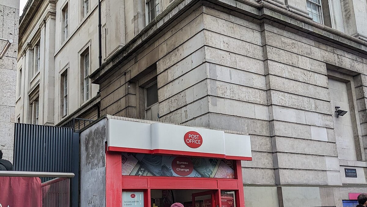 Local Liberal Democrats Lead Fight to Save London Bridge Post Office ...